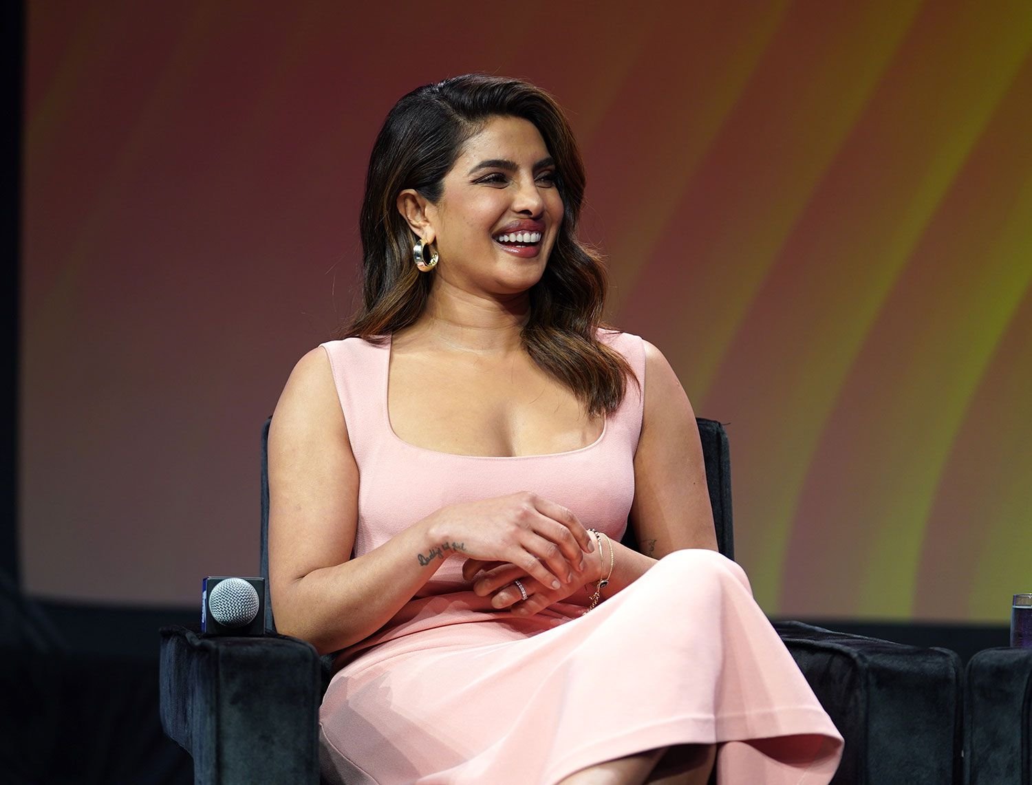 Priyanka Chopra Got Nervous When Working With Akshay Kumar And Kareena Kapoor - Hindustan Pioneer